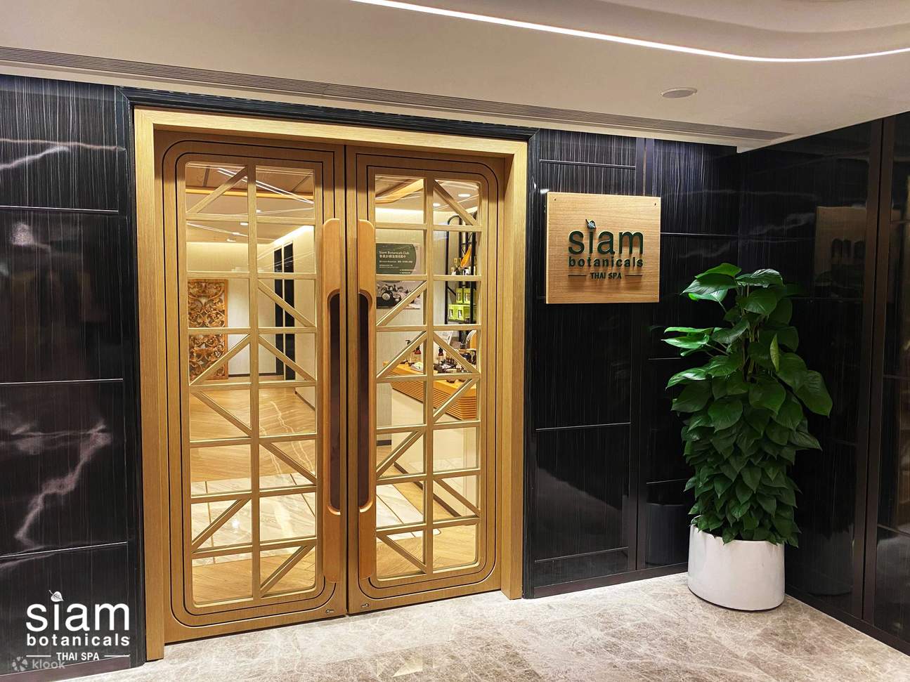 Thai Massage Treatment At Siam Botanicals Thai Spa In Tsim Sha Tsui And 7679
